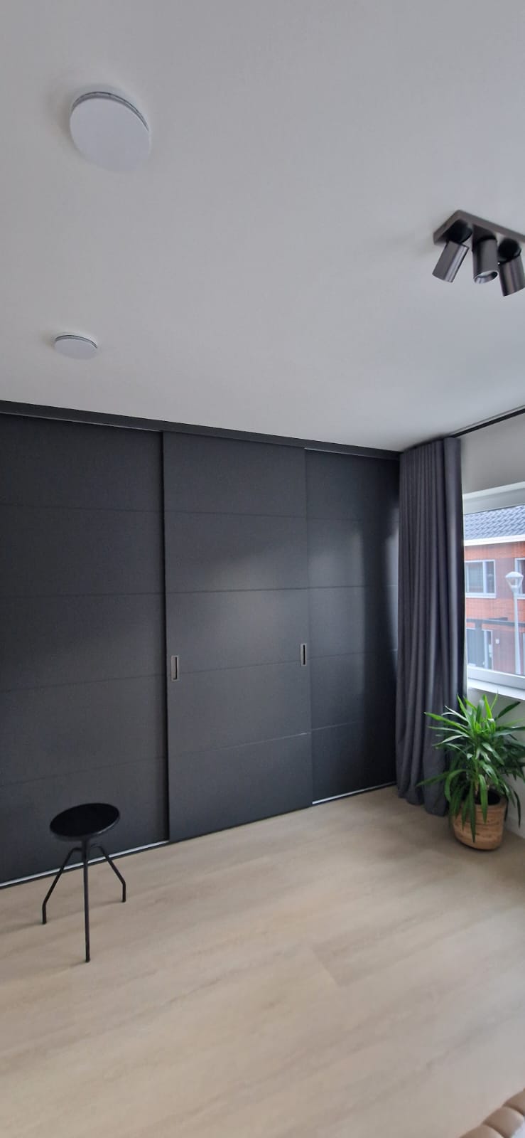 Traprenovatie eikenhouten, HPL of PVC - Arti-Interieur Hoofddorp